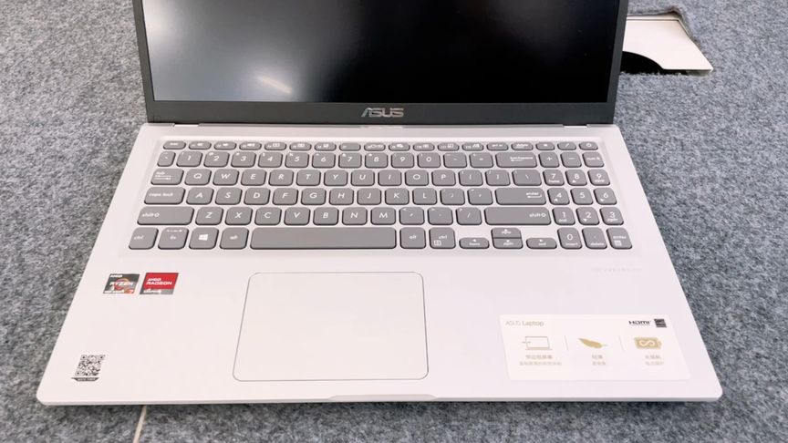 帮朋友升级一下,华硕笔记本电脑内存。华硕顽石7代