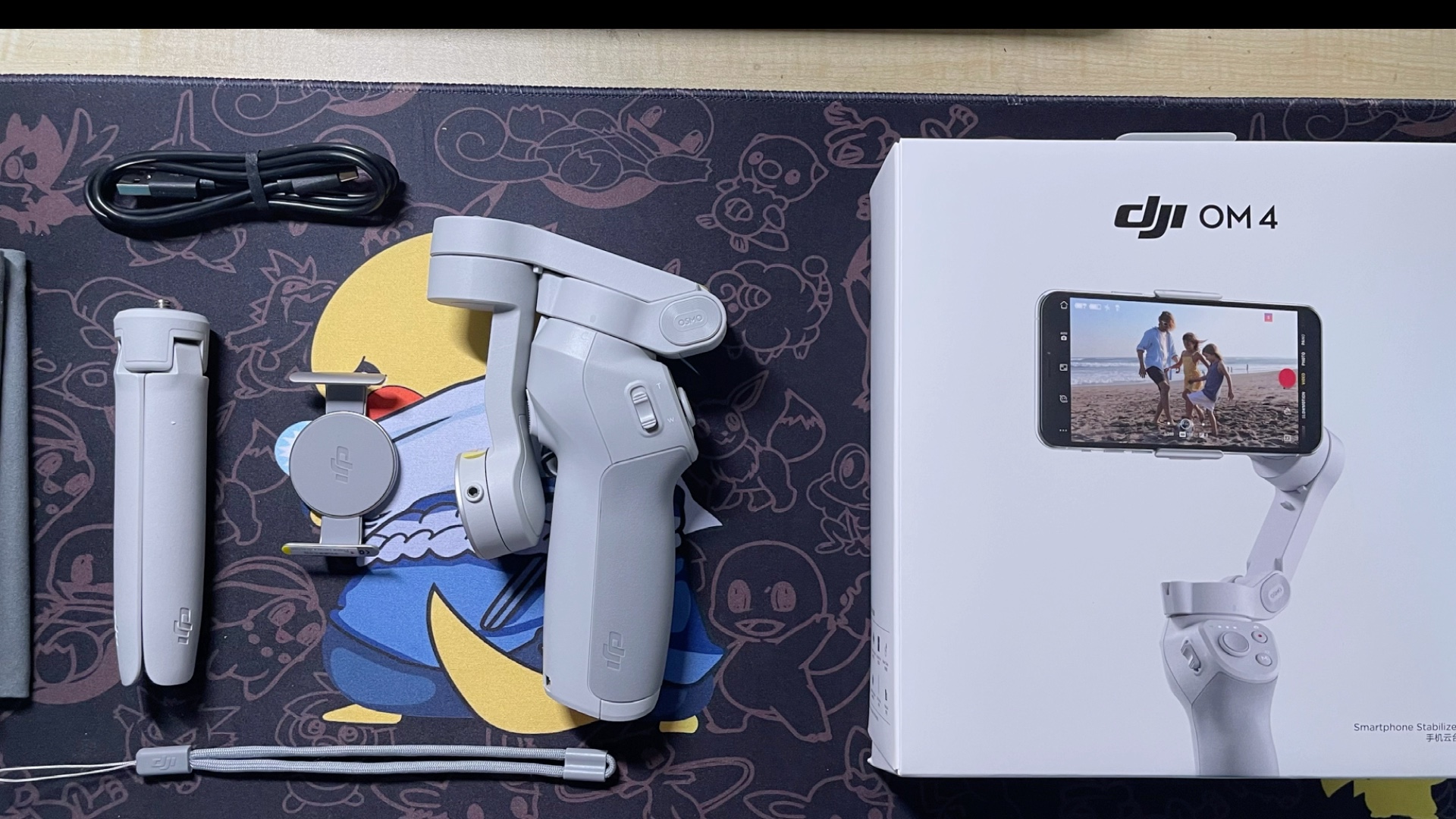 【伪开箱视频】大疆云台 灵眸4 DJI OM4 新人up的创作神器or吃灰工具
