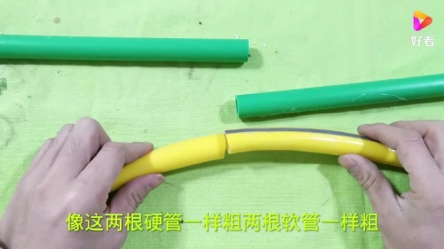 ...用简单连接法让两根硬管和软管完美衔接,水电工都非常青睐的方法揭秘