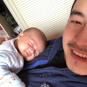 荣乐知 