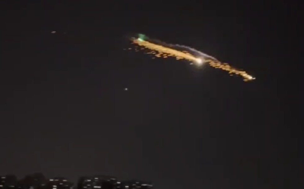 【航模+烟花】这是一种很新的放烟花方式!