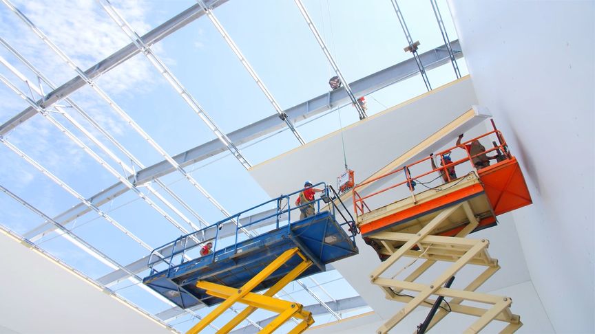 电子厂建造厂房,全部用的钢结构材料,施工快效率高