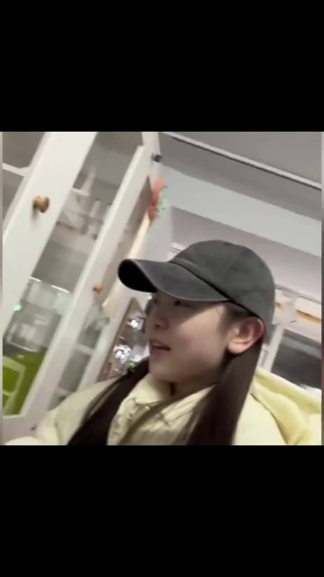 宠物店怎么可能给人洗澡啊!