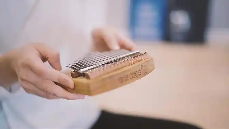 拇指琴 桃夭,《锦衣之下》定情曲