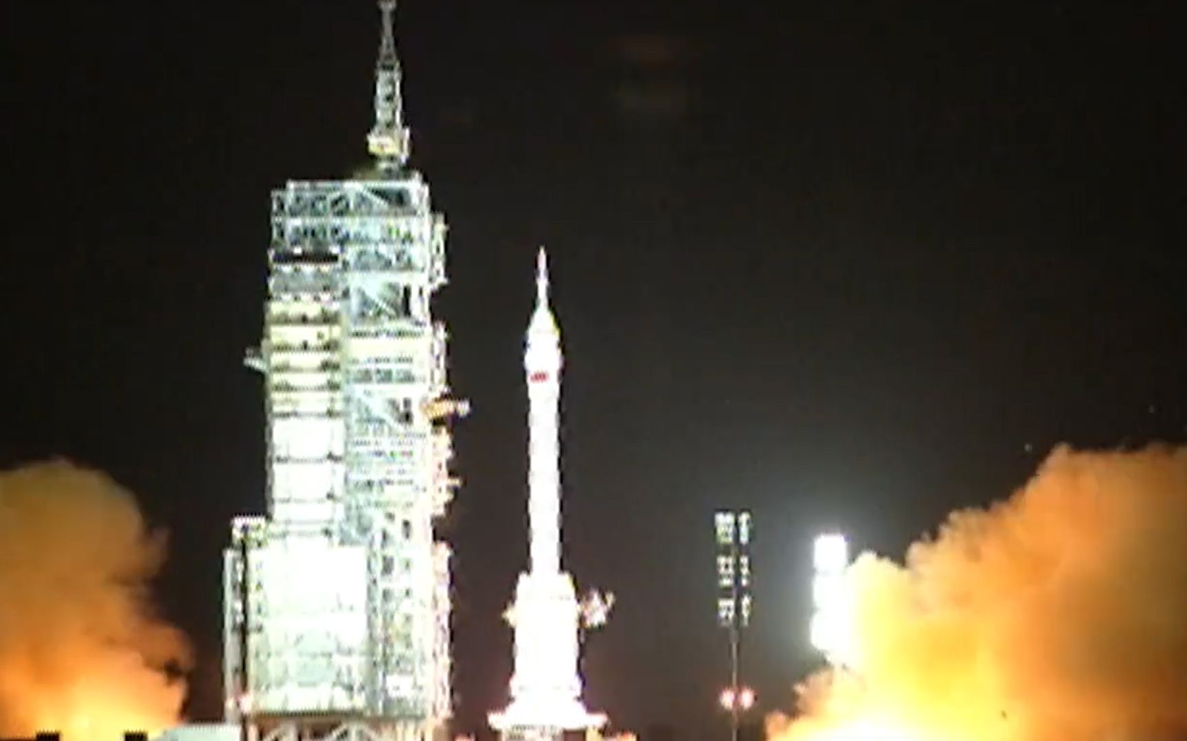 神舟一号首飞成功25周年 150秒超燃回顾中国载人航天发展历程
