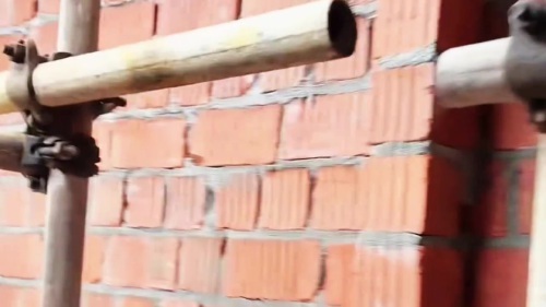 支模进度非常快,目前就剩下门庭和卫生间没有完成