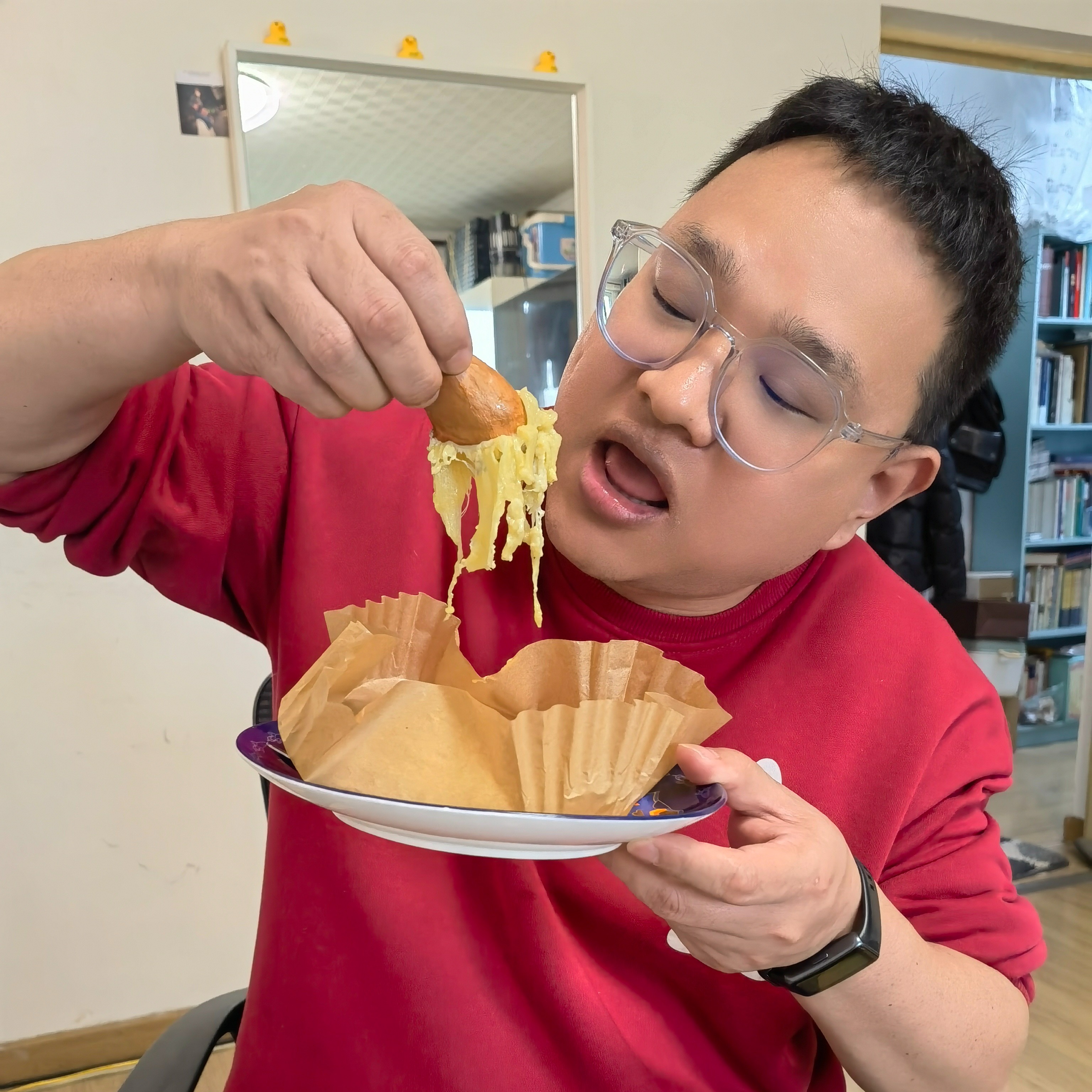 一家之主阿富 