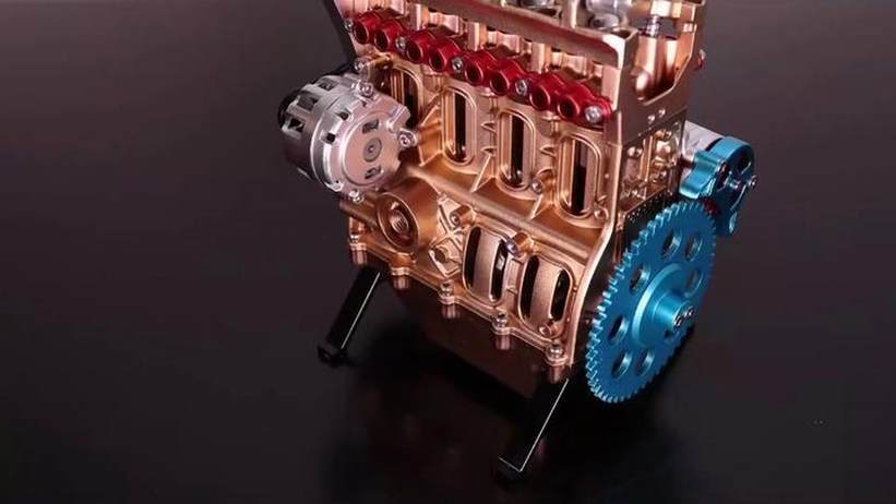 开箱组装一台发动机模型,精致得不像话,要是烧油的就完美了