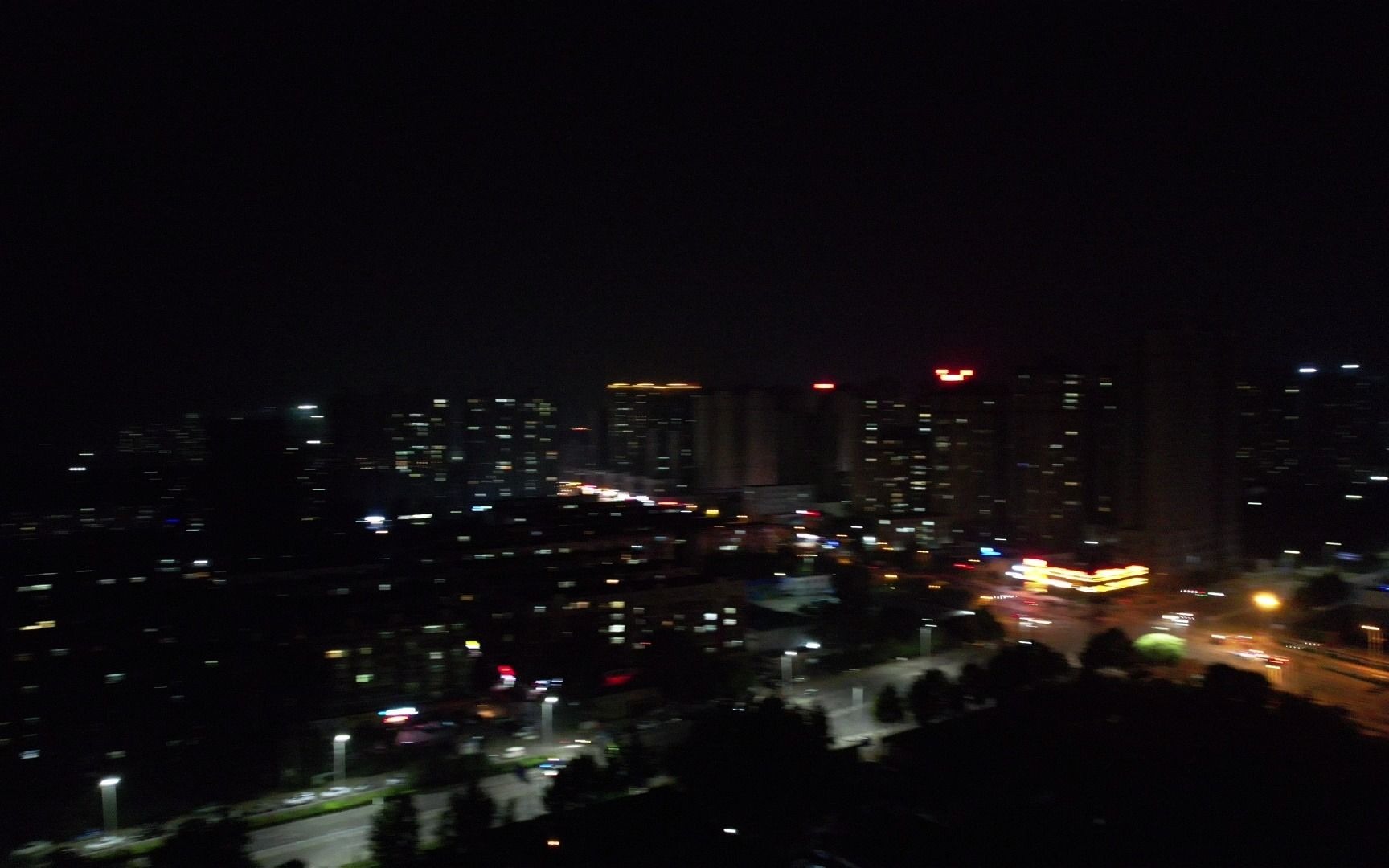 大疆2s大师镜头功能直接合成视频