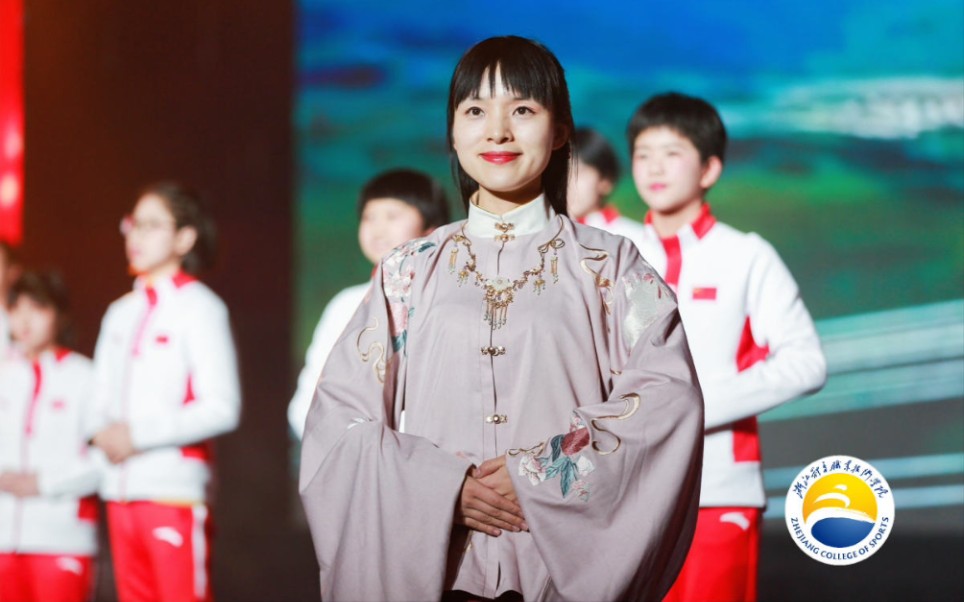 2020迎春晚会,集体手势舞,《国家》