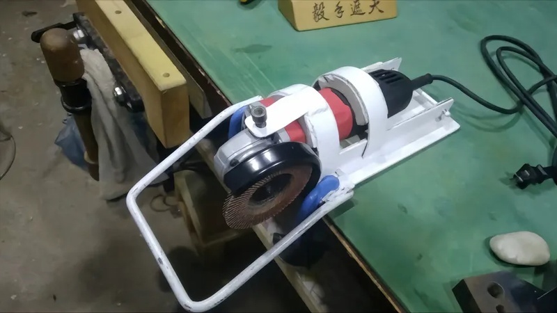 毅手遮天 自制工具 角磨机固定支架