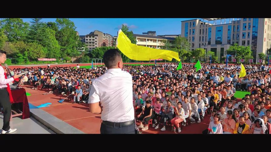 文星中学励志演讲,学生好激动!#青春校园 #激情澎湃