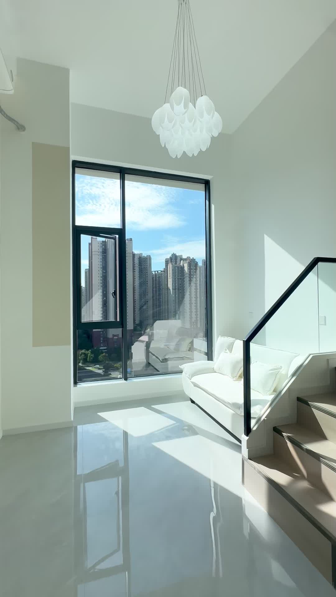 ...项目地点:成都·麓山优拾壹(麓山U11) 项目面积:套内24㎡的小户型...