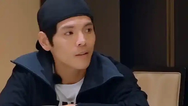 文章微博晒照调侃向佐,演技派偶像能否重回荧幕?