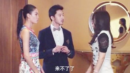 模特肚子疼走不了秀台,灰姑娘机会来了,瞬时成为全场的焦点