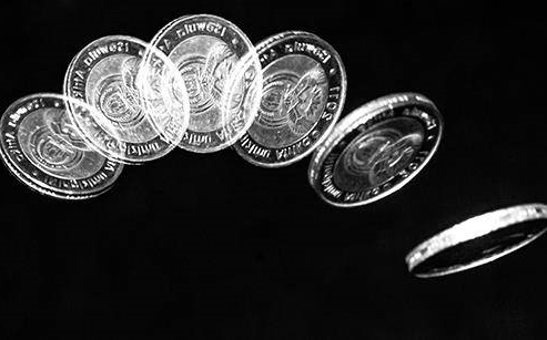 AI解决数学问题!用AI的极大似然估计来预测下一次抛硬币是否为正面...