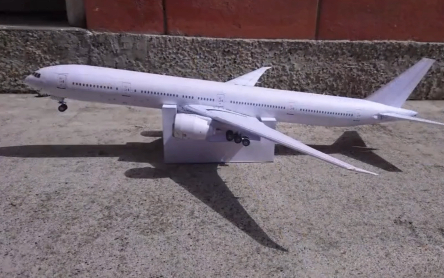 【纸模型教程】Hermercraft B777教程 (搬运)