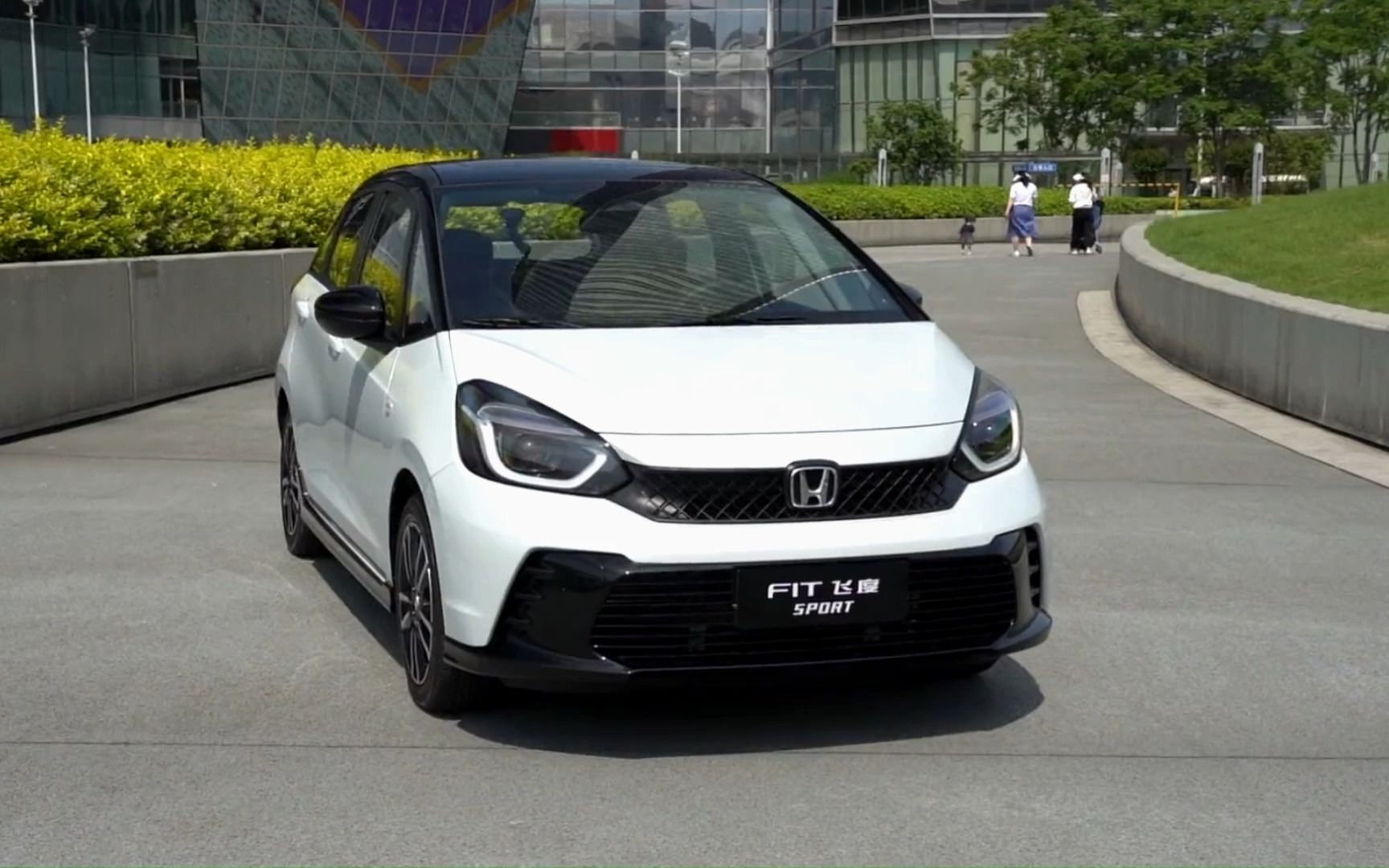 家用经济型车,日系家用代步小车,搭载1.5L+CVT,2023款本田飞度