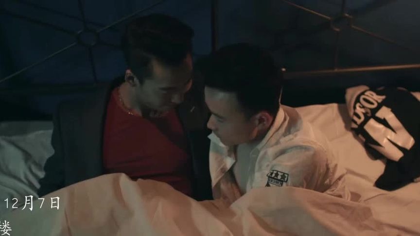 俩小伙在做羞羞的事,这时女鬼也来参一脚
