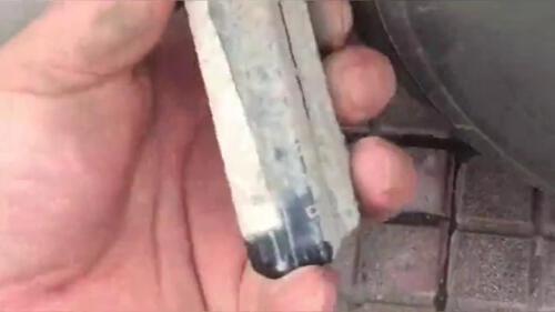 全款买了三年的车,今天竟发现了定位器,简直太气人了!