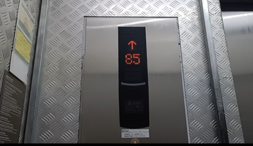 东莞国贸T2写字楼寻找消防电梯/VIP电梯的最新方法来喽!