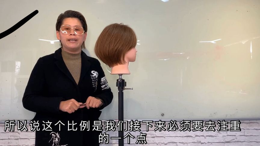 了解这个黄金比例,你剪的短发会更有美感,更有视觉冲击力
