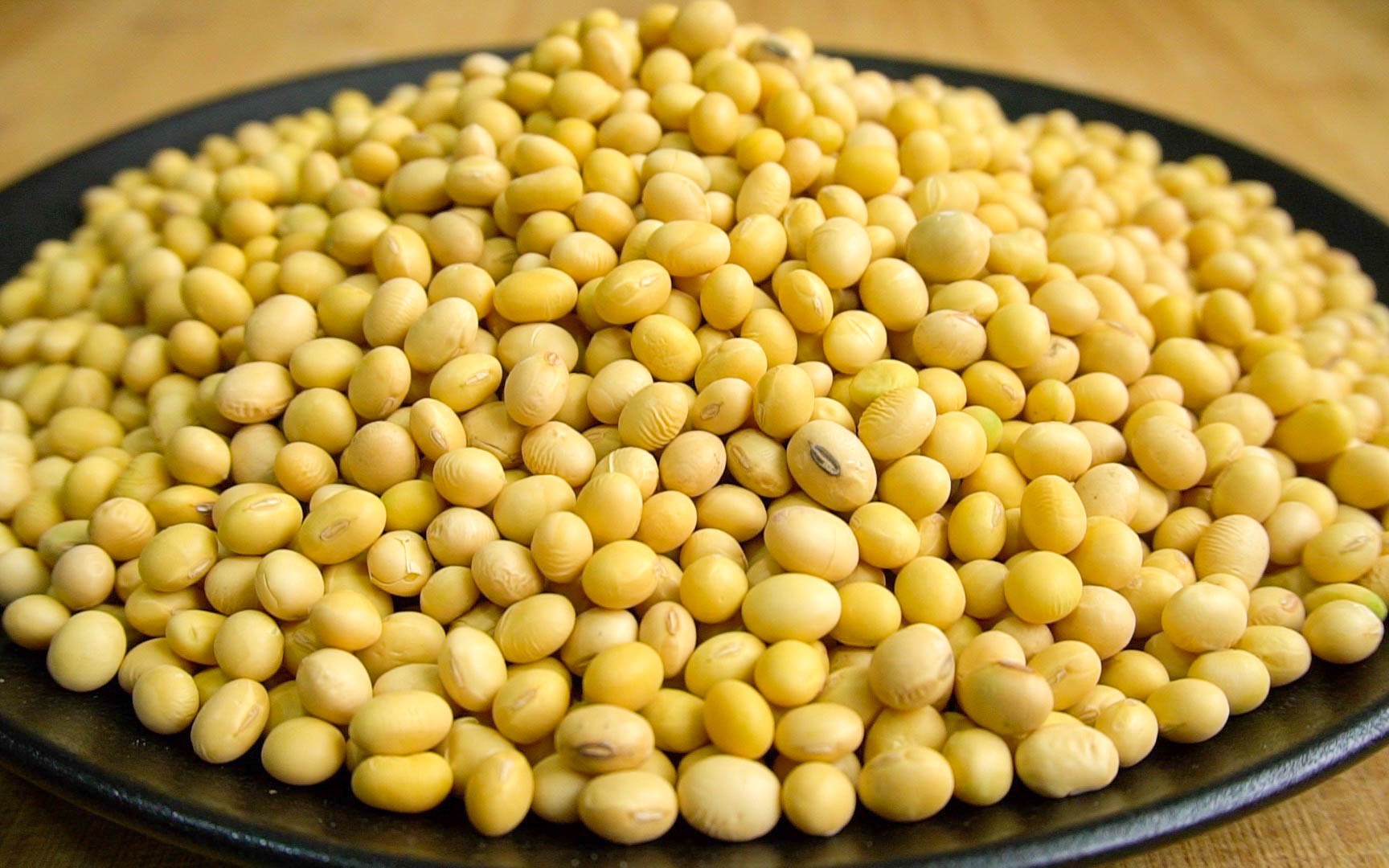 把黄豆倒进酱油里泡一泡,不放油不放盐,做一顿吃7天,简单开胃