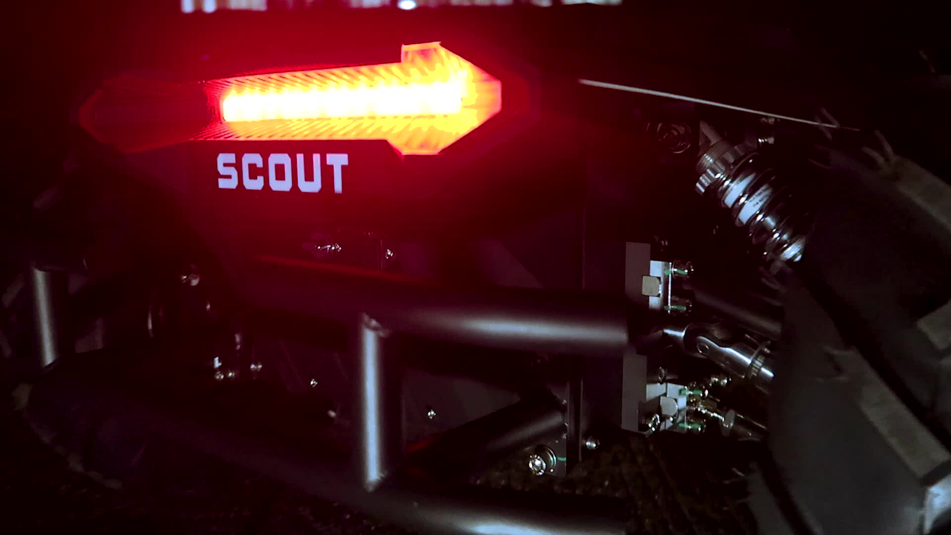 松灵机器人四轮差速底盘--Scout 精彩花絮