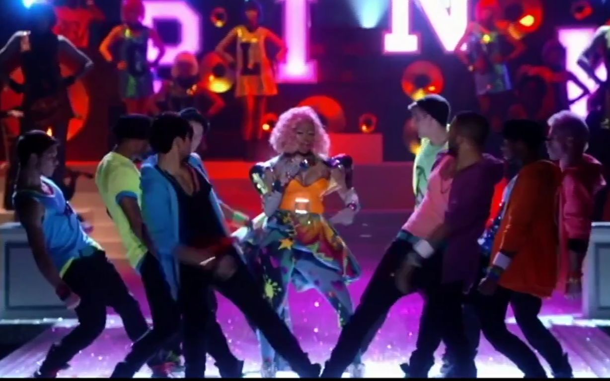 【麻辣鸡献唱维密秀】Nicki Minaj 2011