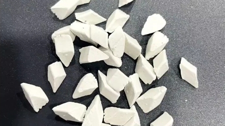 供应耐磨三角高铝瓷磨料 氧化铝瓷球圆球精抛光研磨