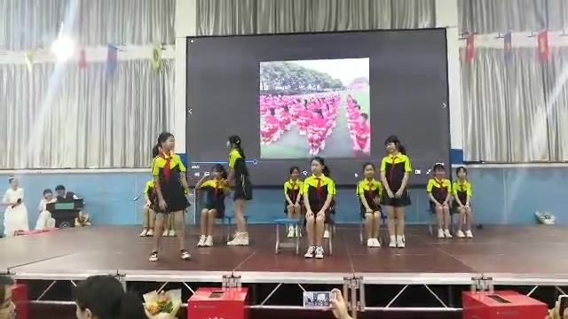 #记录宝贝美好的回忆,小学毕业表演(同桌的你)