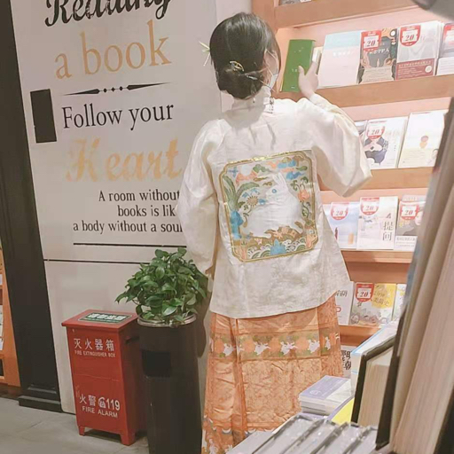 奔跑的幽幽酱 