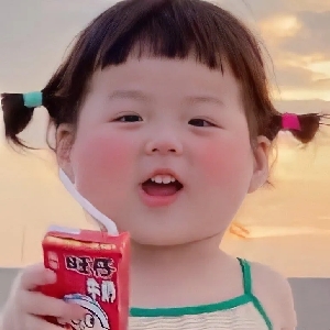 阿菁吖 