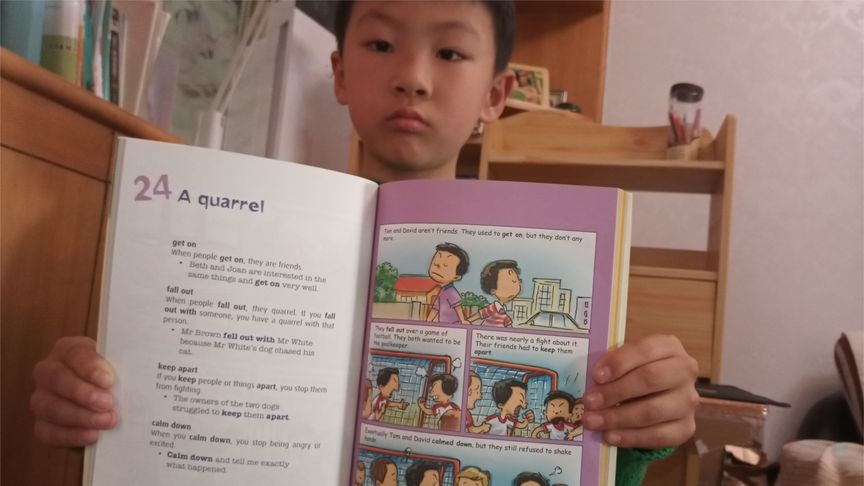 小Kevin情景英语微课之动词短语系列 口语有趣吵架过后还是好兄弟