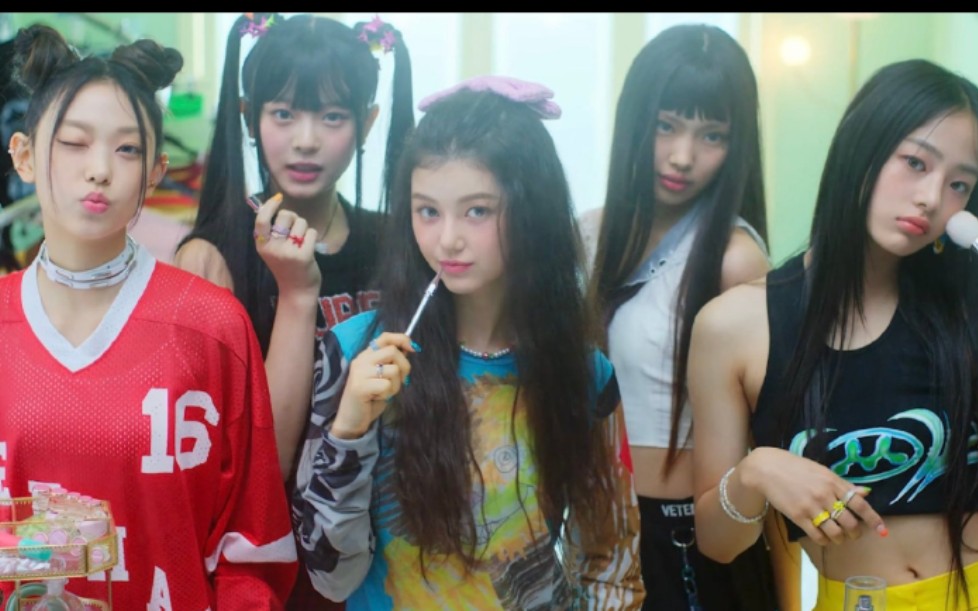 Hybe新女团NewJeans新曲Attention MV公开