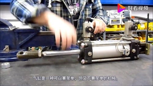 气缸的活塞一直在运动,为什么却不会损坏呢?今天算长见识了