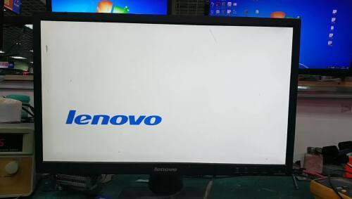 显示器这种花屏故障只要会拆机就能修复无需换零件