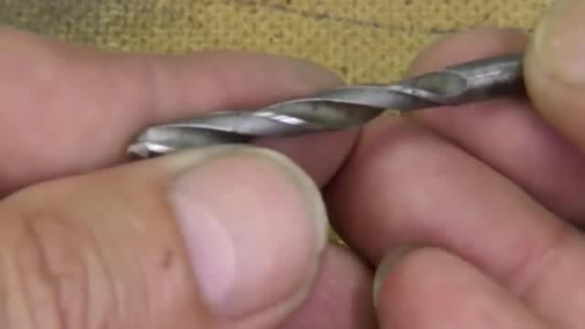 老师傅教你怎么磨钻头,这样磨出来的钻头跟新.