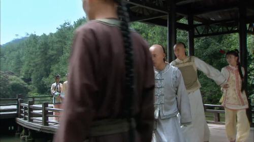 小燕子自己作诗,警告五阿哥别惹自己 放映厅 海陆 新还珠格格 电视剧