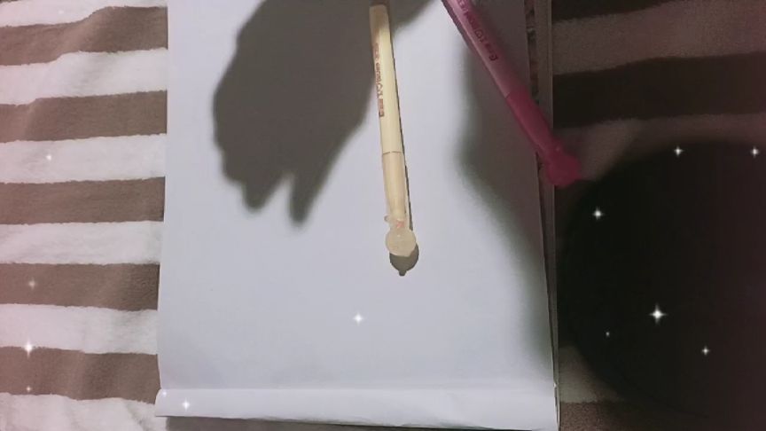 今天来教你们怎么写可爱字体 !