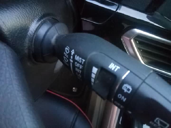 众泰大迈汽车的雨刷器调节杆,模式很齐全,特别棒「来自懂车帝车友圈」