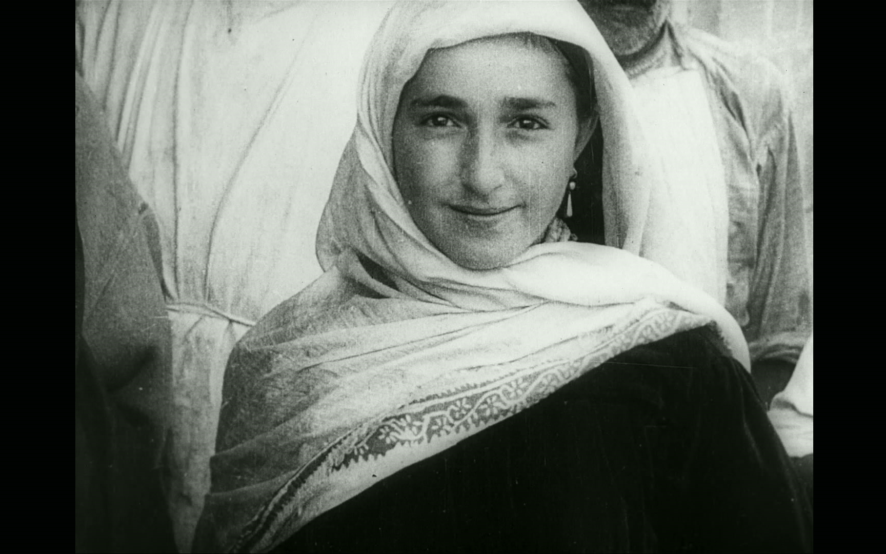 【纪录片/电影眼睛派】在世界六分之一的土地上——吉加·维尔托夫 ...