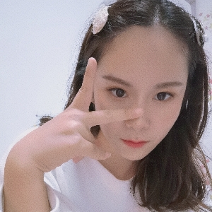 怀揣梦想的栗栗 