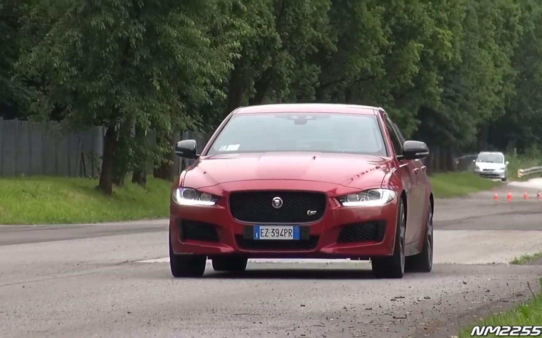 [声浪合集] 捷豹XE-S 令人惊叹的排气声浪 轰油、起步、加速等工况