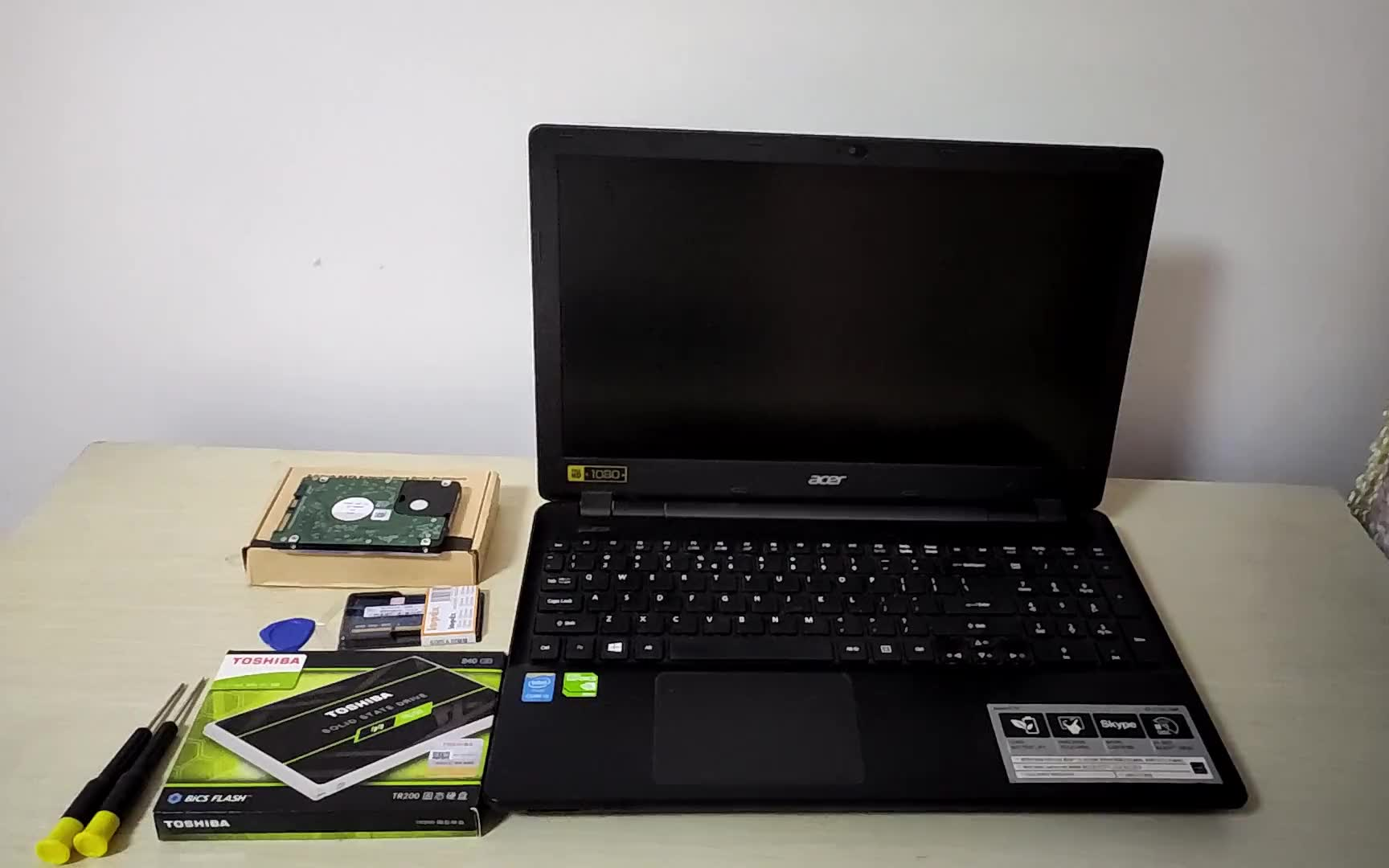 笔记本加装固态硬盘和内存