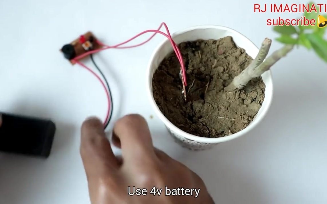 如何在家中制作土壤湿度传感器