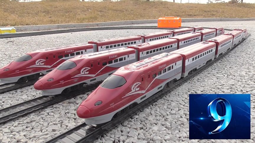 第三场轨道列车模型大比武:红色动车组模型三股线路一比高下