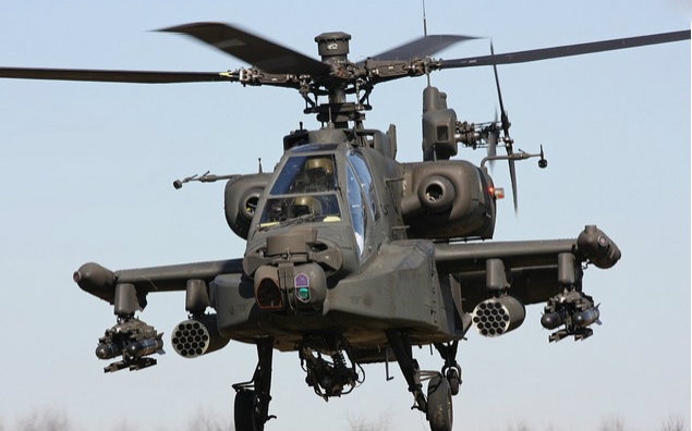 【实拍】美军AH-64D阿帕奇武装直升机(粑粑好厉害)
