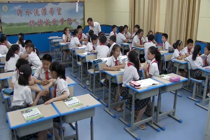 小学综合实践_三四五六年级_考察探究活动13.家乡特产的调查与-陈...