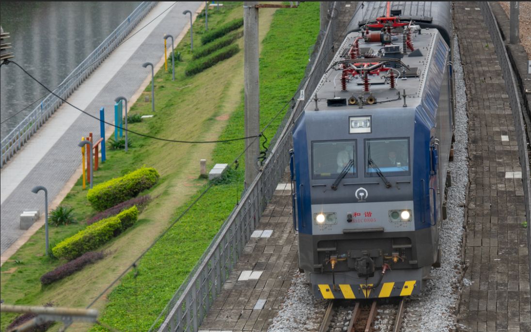 【GSRC】广铁龙段HXD1C0805牵引T8370次列车(25Z)驶离深圳站